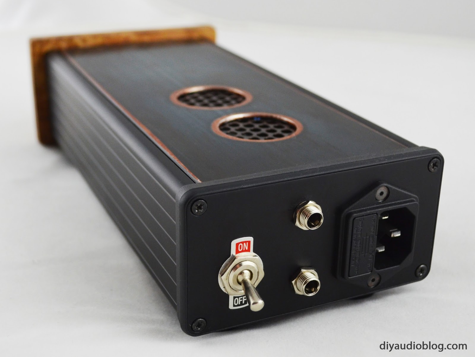 DIY Audio Electronics from Zynsonix.com: AMB σ11 Sigma 11 Regulated ...