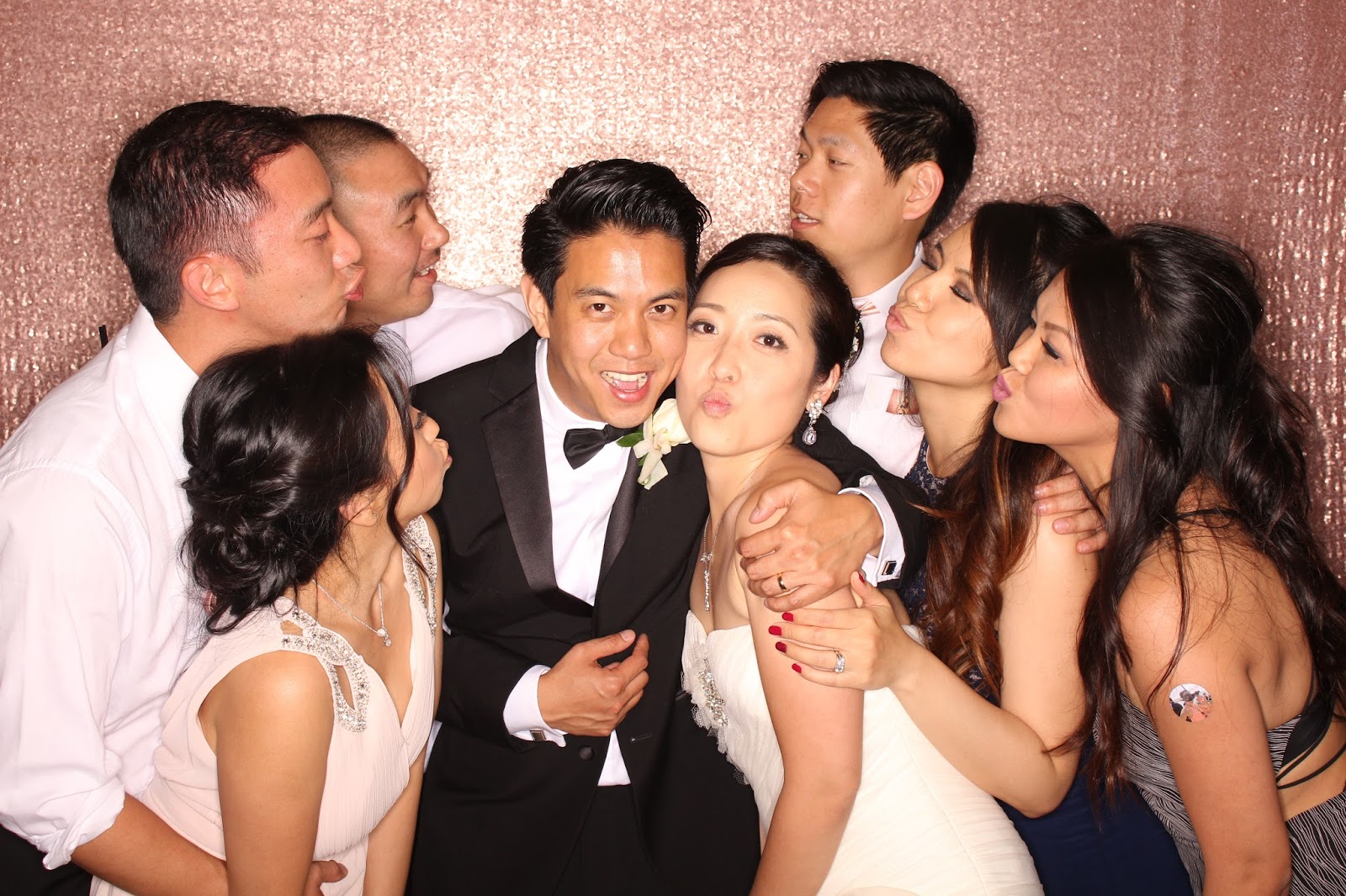 Photo booth: Pixster Photo Booth Honored For Excellence With 2017 ...