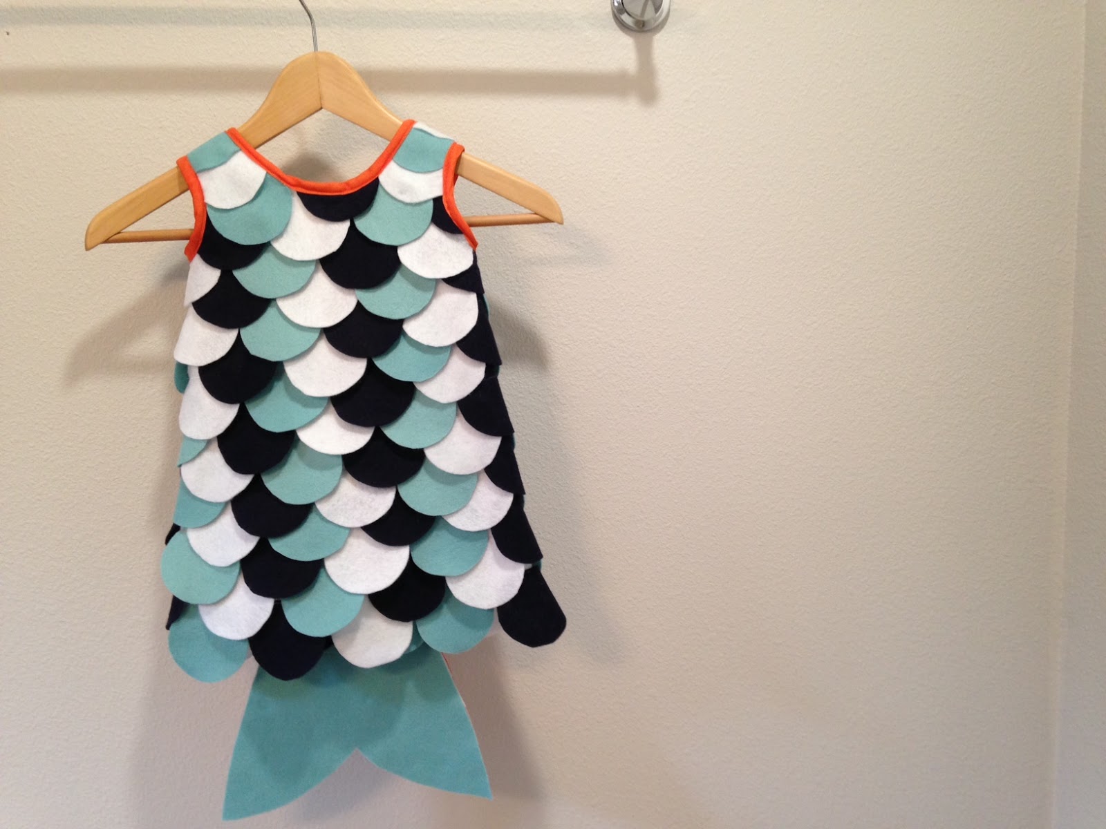 Chris and Sonja - The Sweet Seattle Life: DIY Tropical Fish CostumeTutorial