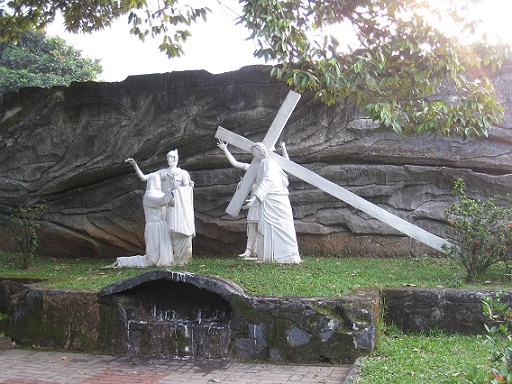 Ziarah Gua Maria Tebar Kamulyan, Subang | Fun Blossom