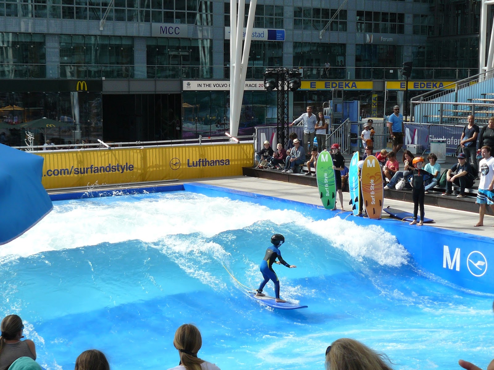 kustomizerkurt: Munich surf wave at Airport...