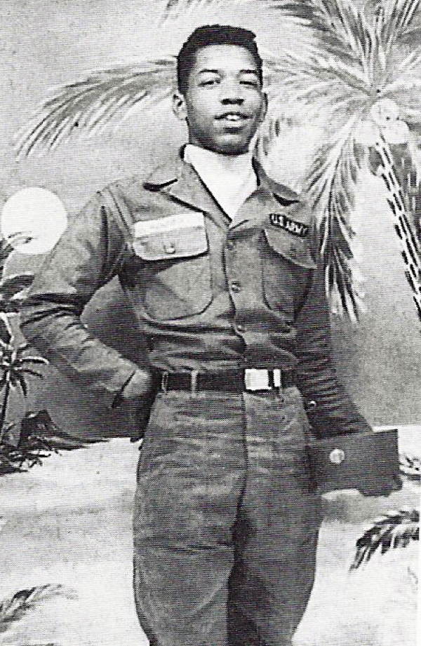 Rare Photographs of a Young Jimi Hendrix in the Army, ca. 1961-1962 ...