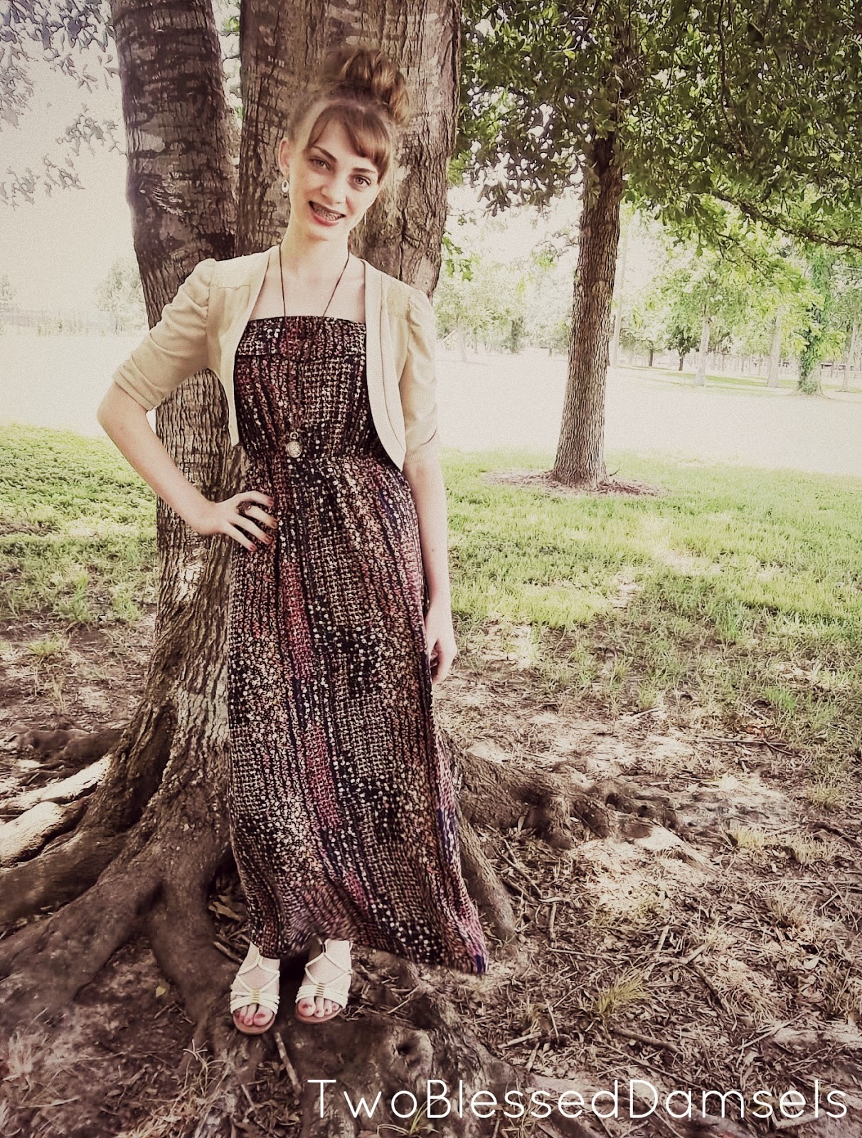 Two Blessed Damsels: What She Wore Wednesday ~ Boho Guest