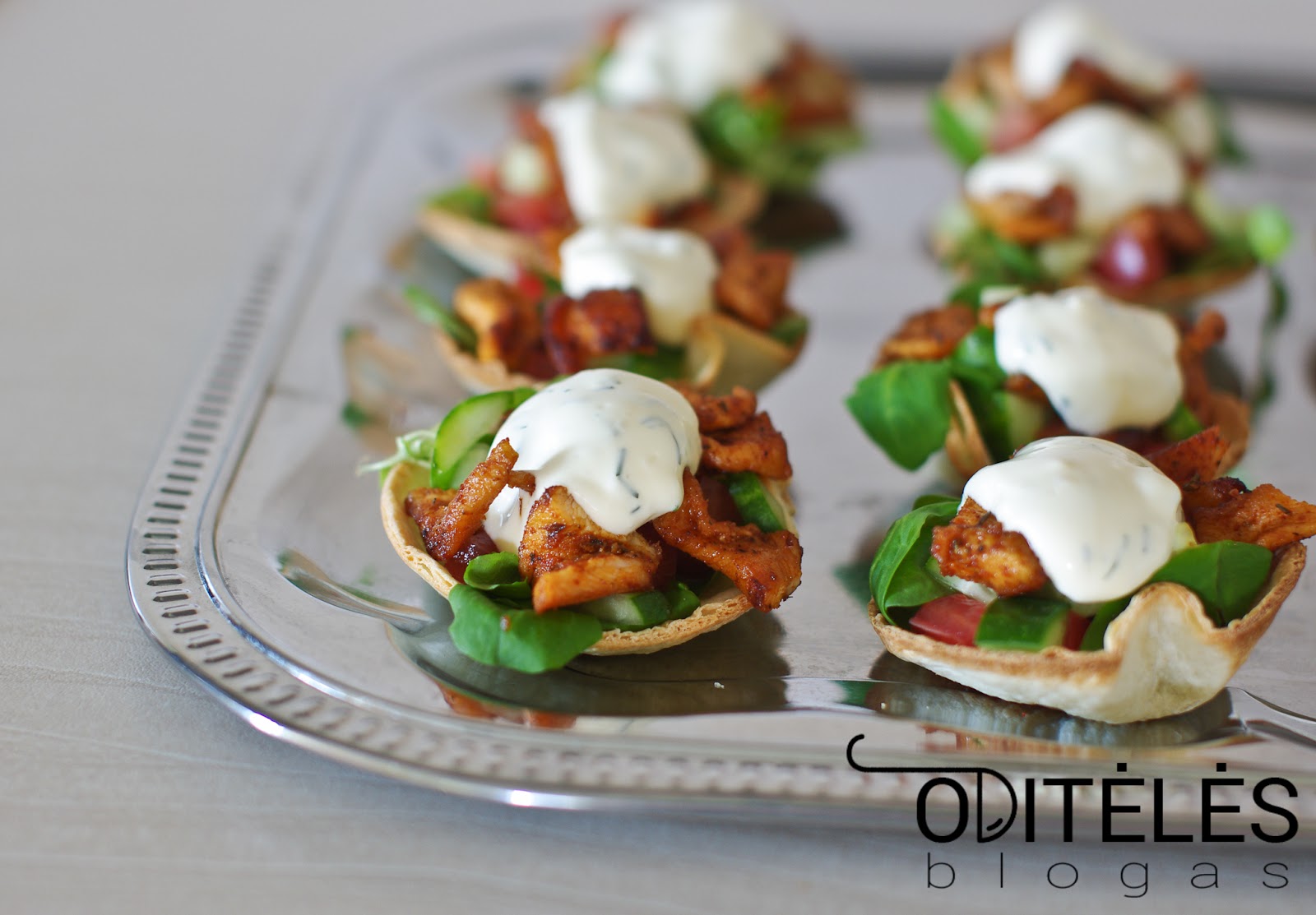 Oditėlės blogas: TORTILIJOS UŽKANDĖLĖS SU KEPTA TRIUŠIENA