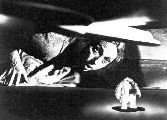 Book Junkie: "The Twilight Zone" episode "The Invaders" airs 1961