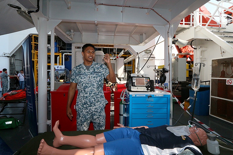 The LIMA Airshow: SWIFT RESCUE Submarine Rescue vessel