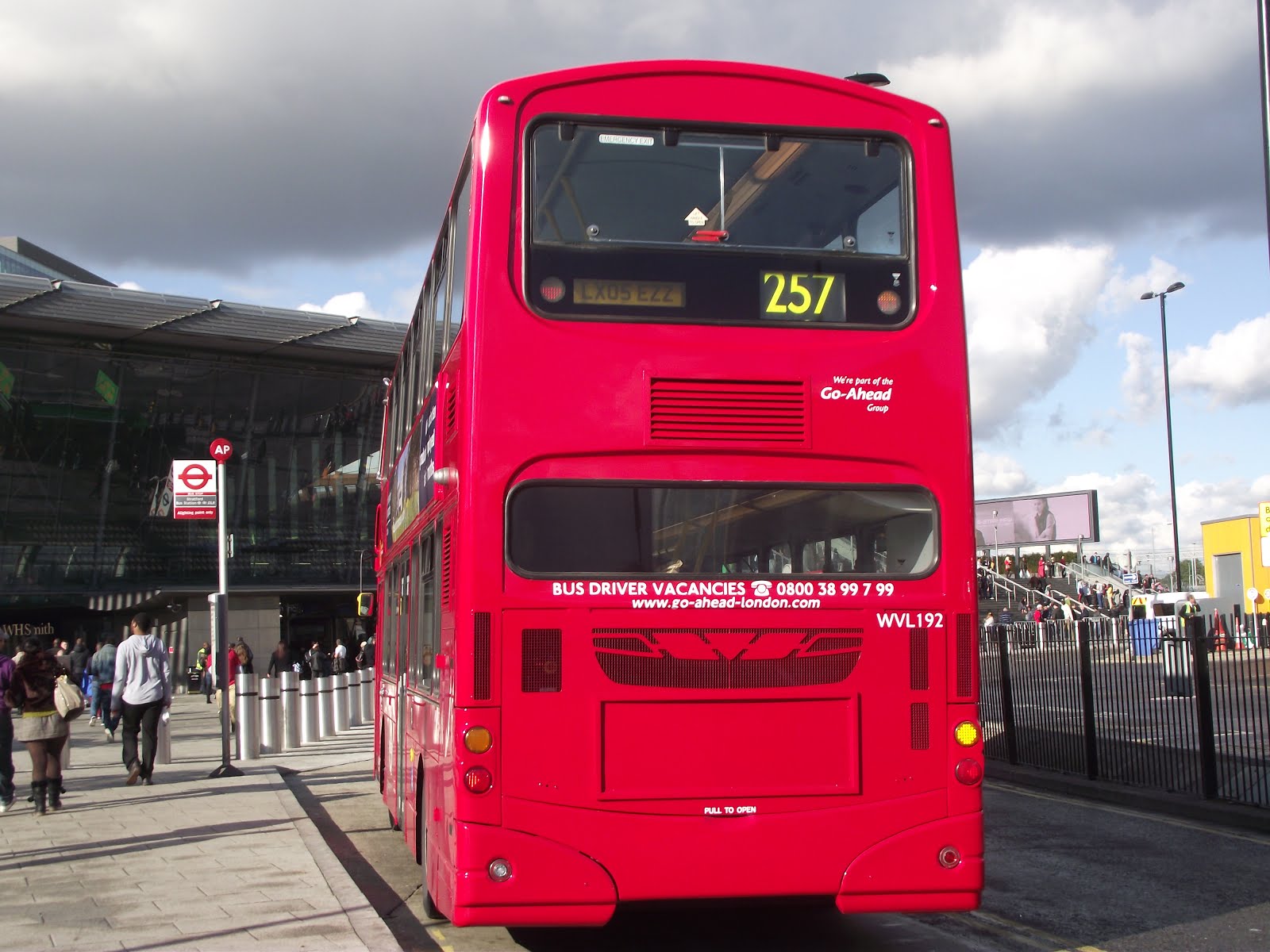 Tom London & Surrey Bus Blog: Route 257 Observations