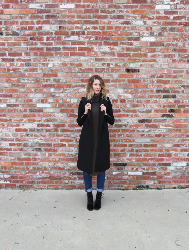 THREE WAYS TO WEAR A KNITTED TABBARD - Niki Whittle