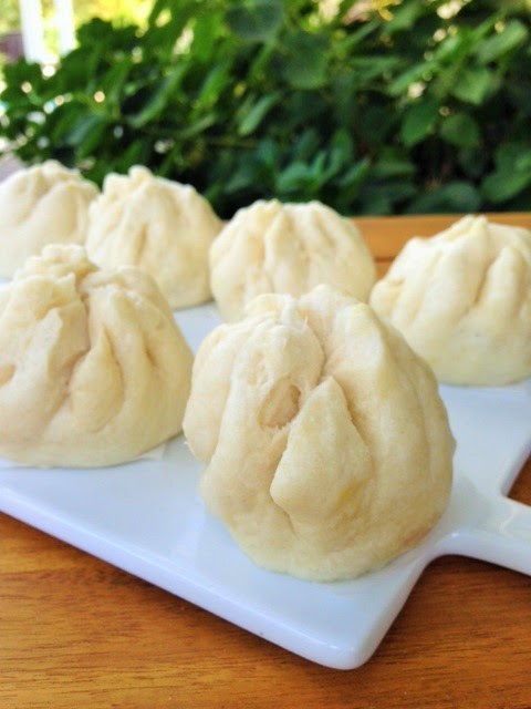 The Spices Of Life . . .: Bánh Bao (Vietnamese Steamed Pork Bun)