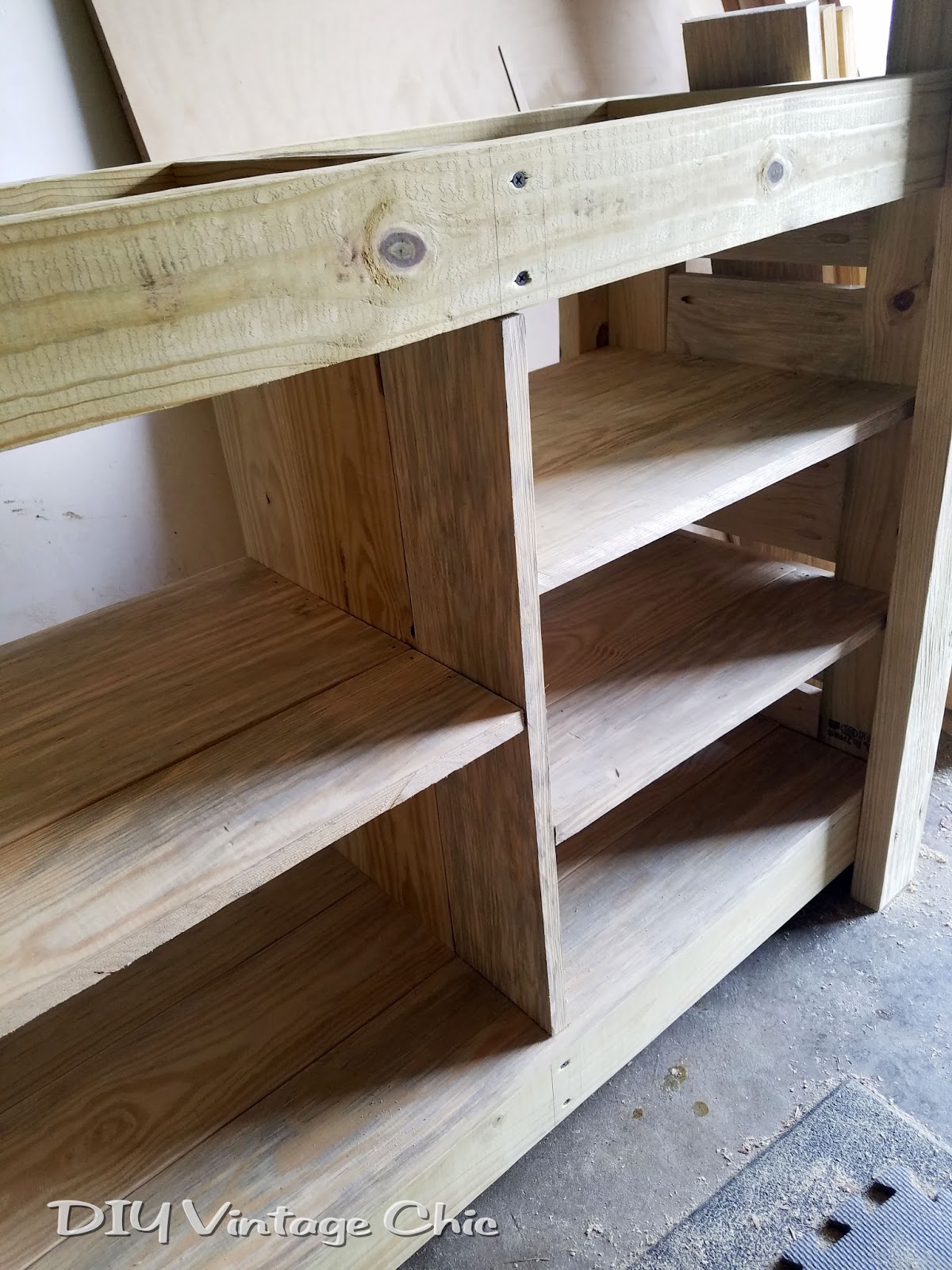 DIY Mobile Outdoor Bar