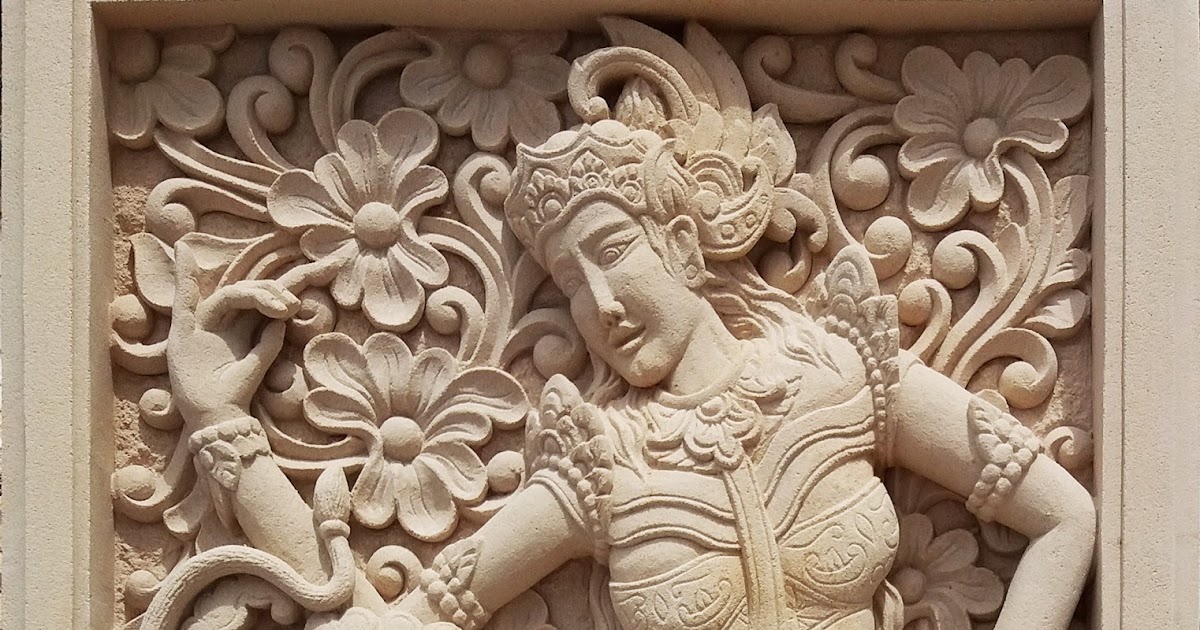 Relief dewi sinta dan hanoman