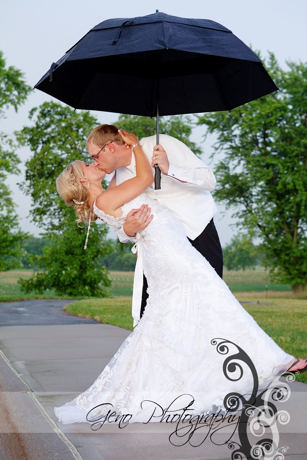 { Ask Cynthia }: Vendor Spotlight | Geno Photography