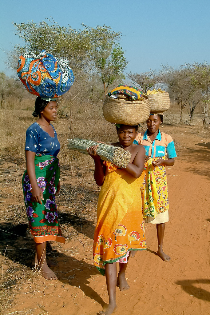 SAKALAVA PEOPLE: MADAGASCAR`S UNIQUE PEOPLE OF THE VALLEY AND THEIR ...