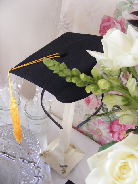 Vintage Follie: Graduation Tea Party