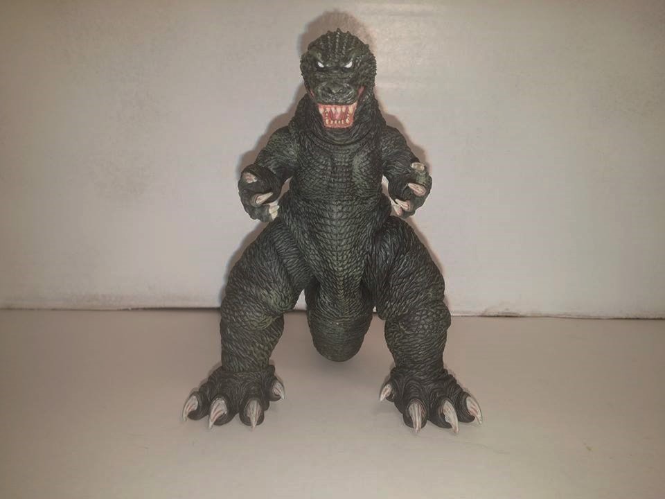 The Gryphon's Lair : NECA GODZILLA 2001 - Figure Review