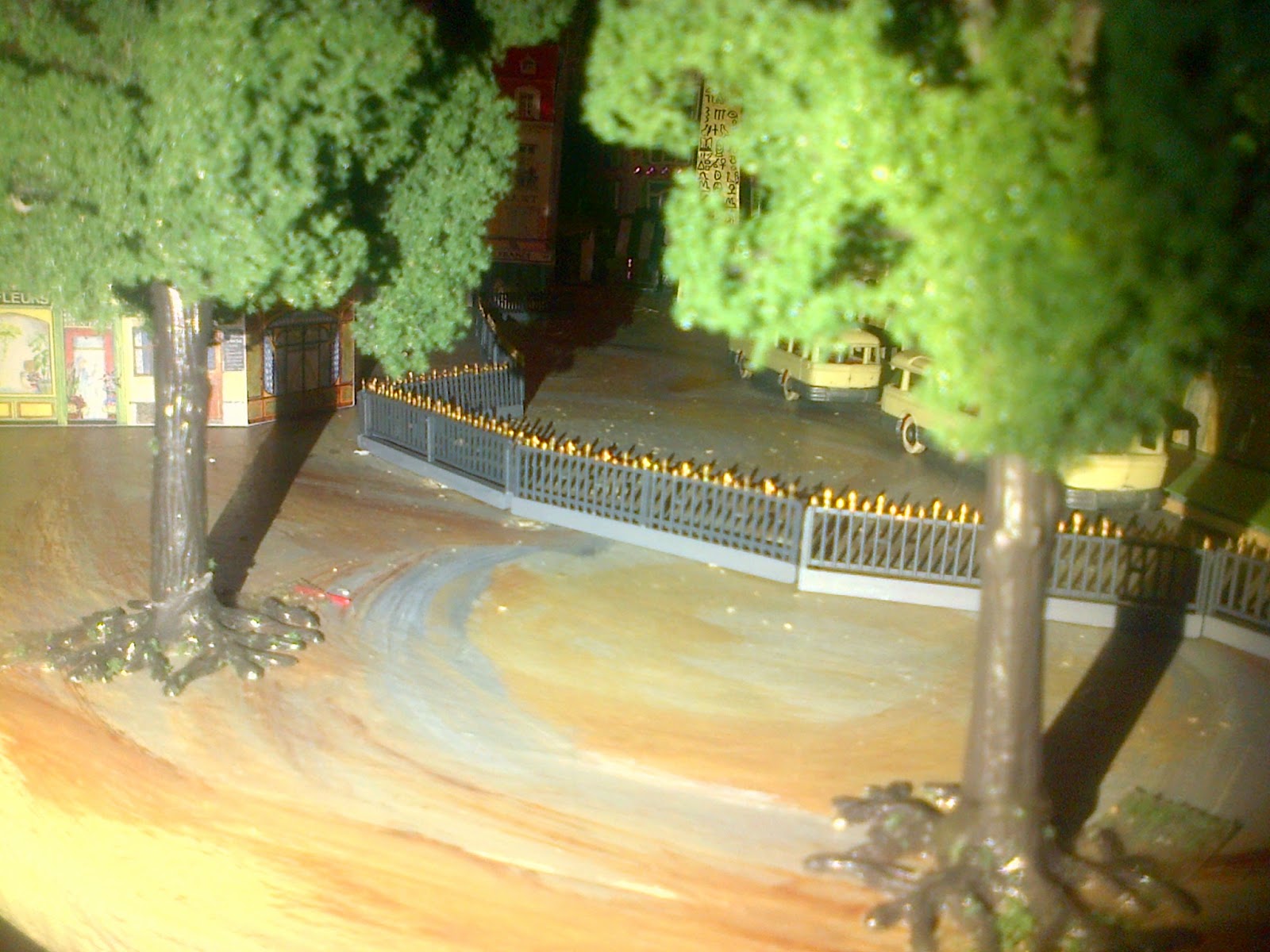 French Model Railway: HO scale street furniture