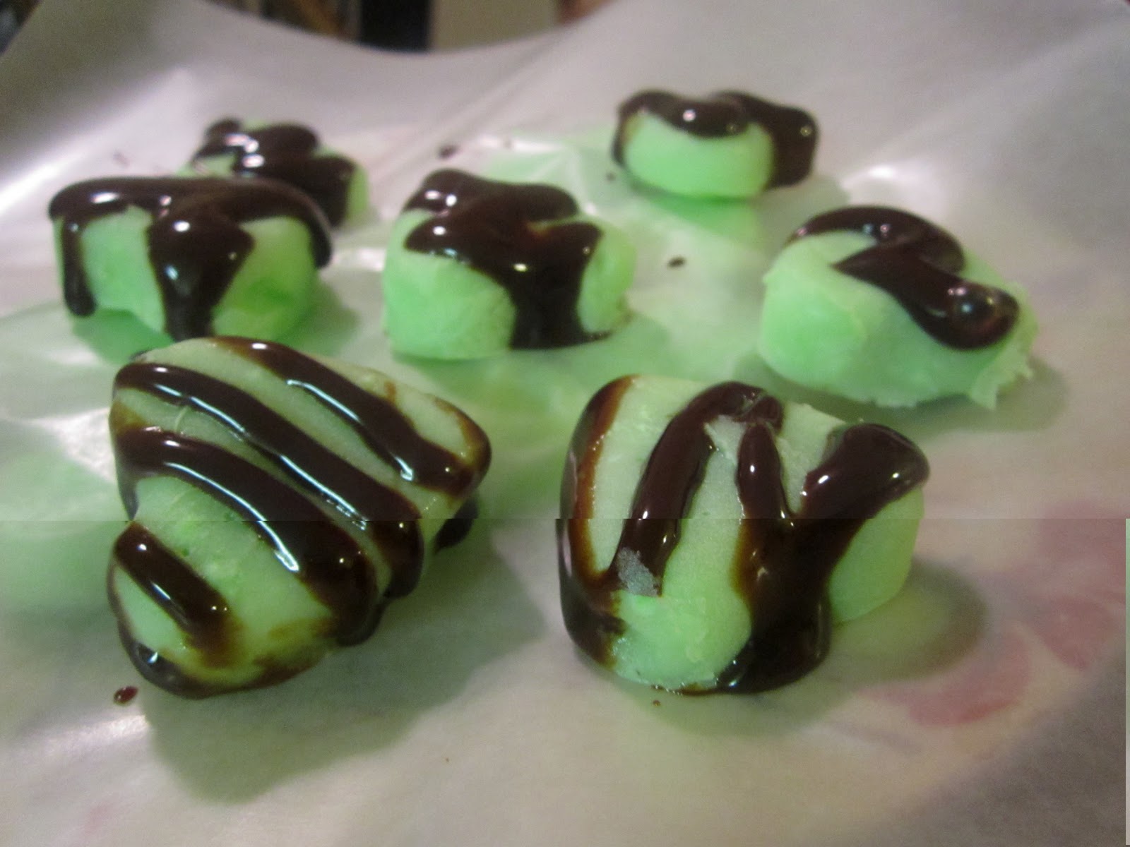 The Sweet Life: Baked Fresh Daily: Pistachio Pudding Pop Hearts