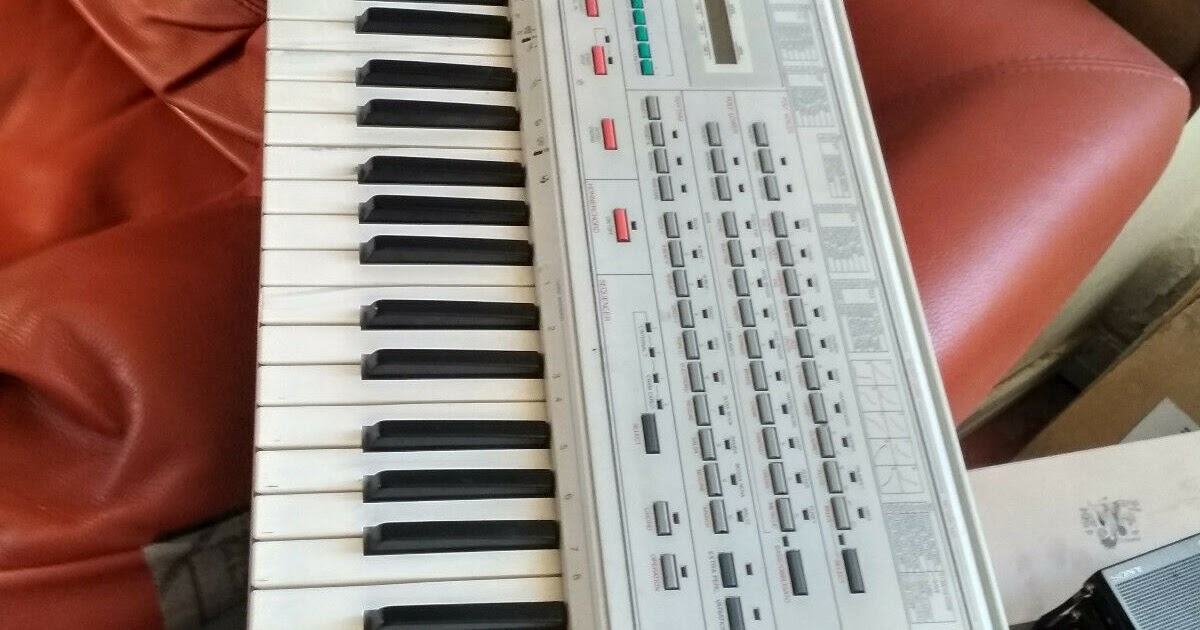 MATRIXSYNTH: White HOHNER KS 610TR / CASIO HT 6000