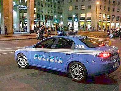 Domani sarò grande: Fotoscritture: le auto della polizia