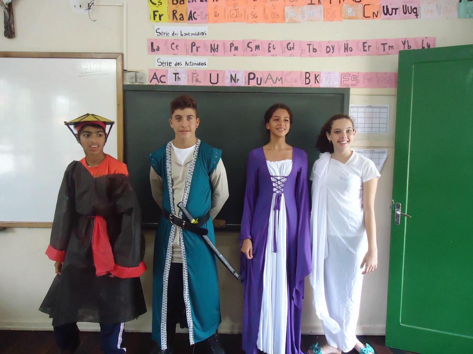 Trabalho de Historia ~ E.E.B. Roland Harold Dornbusch