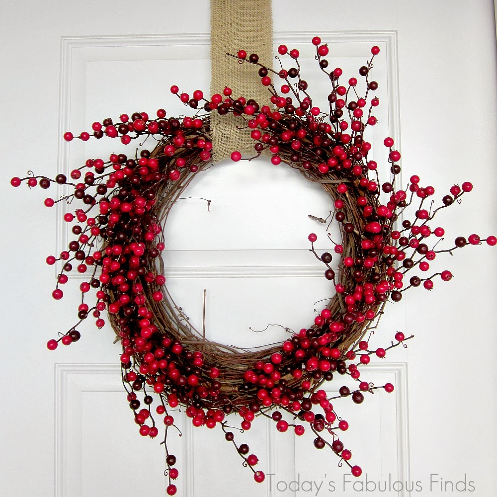 Today's Fabulous Finds: Simple Berry Wreath