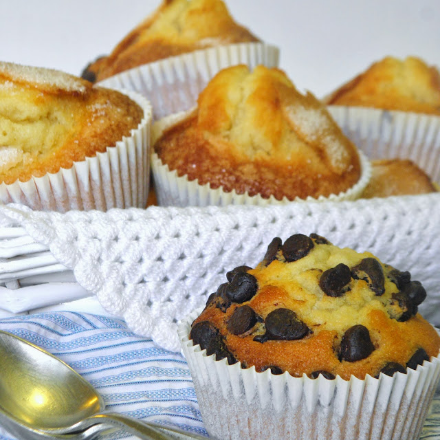 CAJITAS DE GALLETAS: Magdalenas con el sabor de siempre
