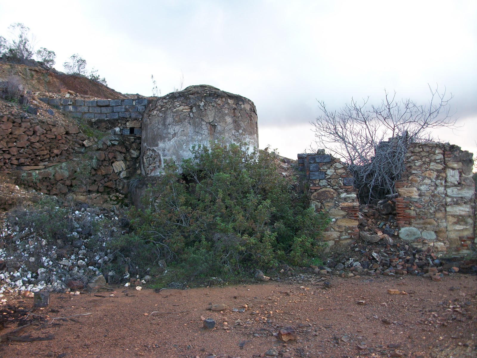 EN CONTRAMINA: Fundición de cobre de Cueva de la Mora IV.