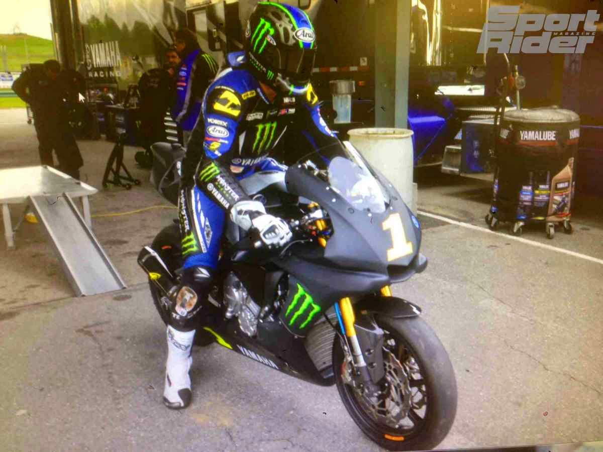 Yamaha’s 2015 R1 Superbike ~ SUPERMOTOO