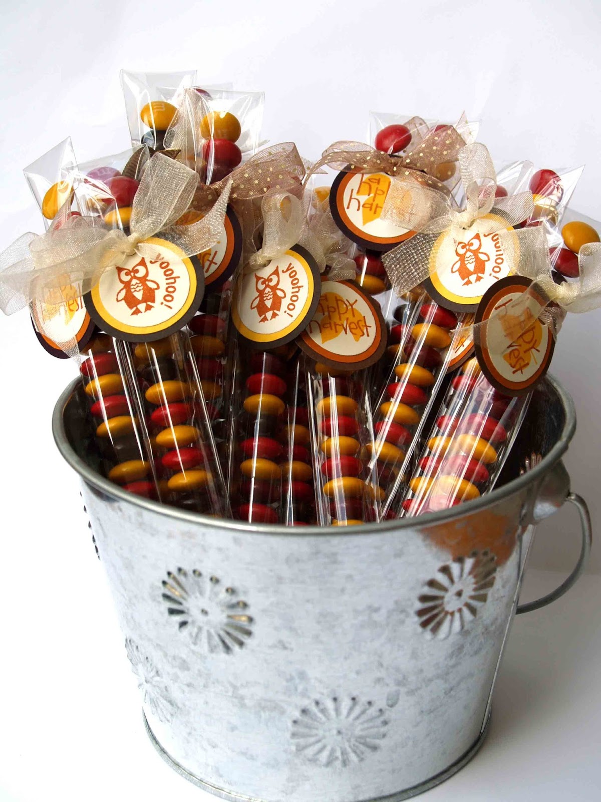 lauralooloo: candy! candy! candy! (treat pails and craft fair oh my!)