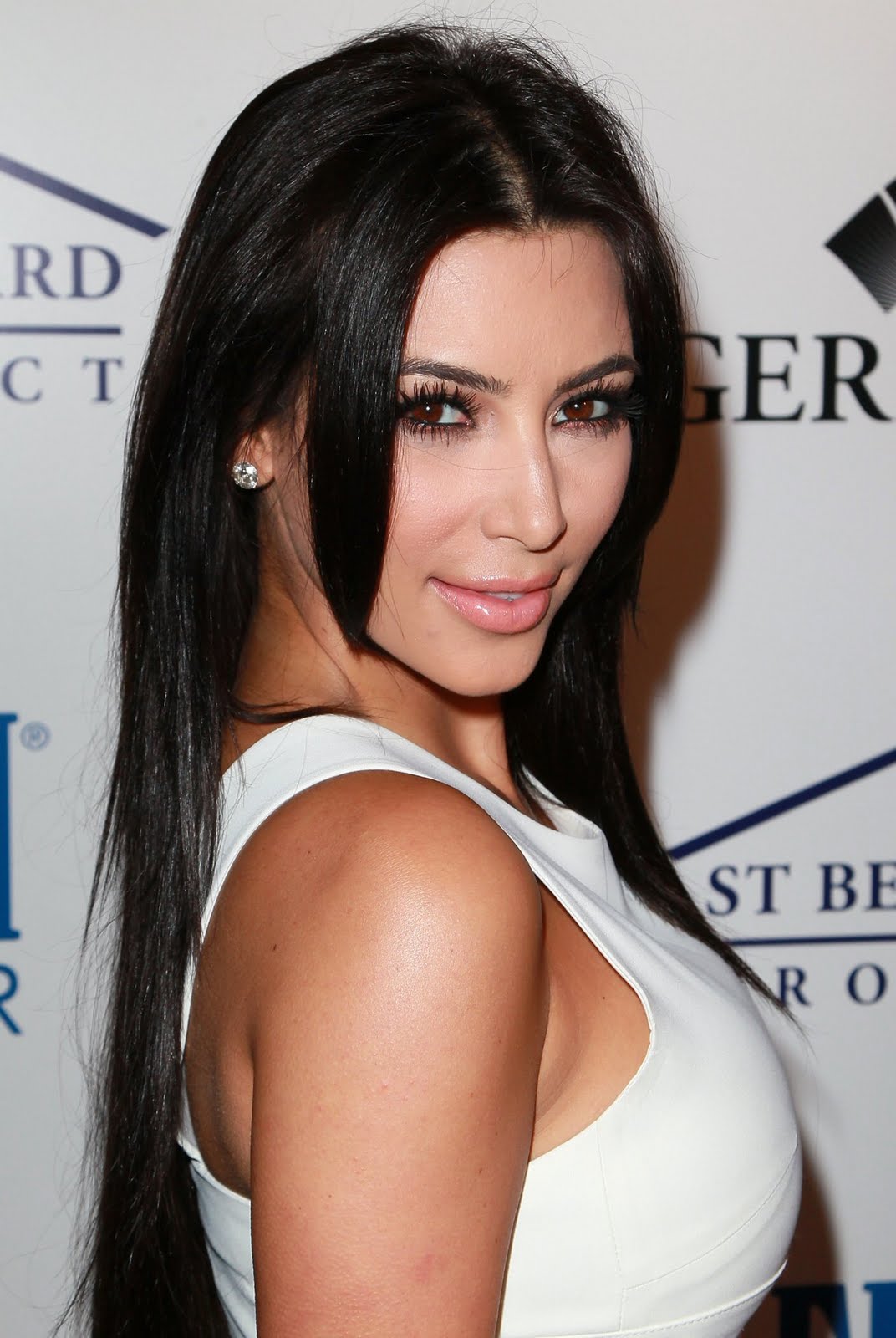 Latest Trends In Fashion Celebrity Kim Kardashian latest-trends-in-fashion-celebrity-kim-kardashian