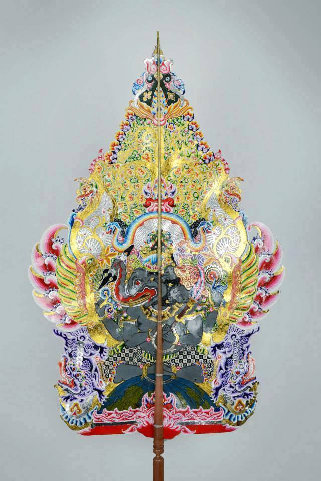 Gunungan atau Kayon ~ Ensiklopedi Wayang Purwa Indonesia