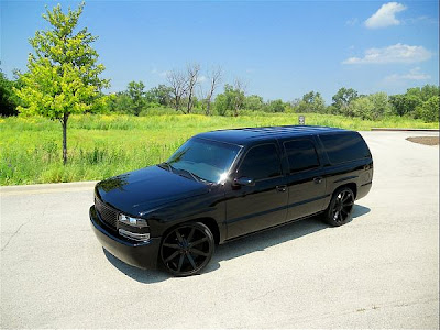 99 WALLPAPERS: Customed Chevrolet Suburban car