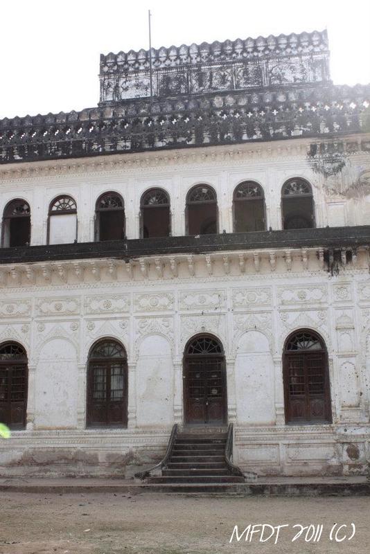 Mixed Feelings Dazed Thoughts: Charkhari- Kashmir of Bundelkhand