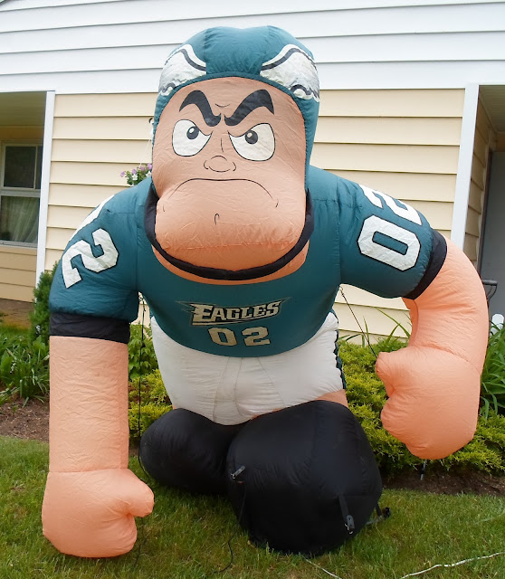 Happier Than A Pig In Mud: Went Junkin' -Philadelphia Eagles Inflatable