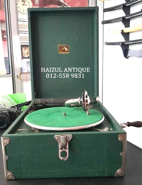 Haizul-Antique: HMV - BOX GRAMOPHONE 2 RM1600