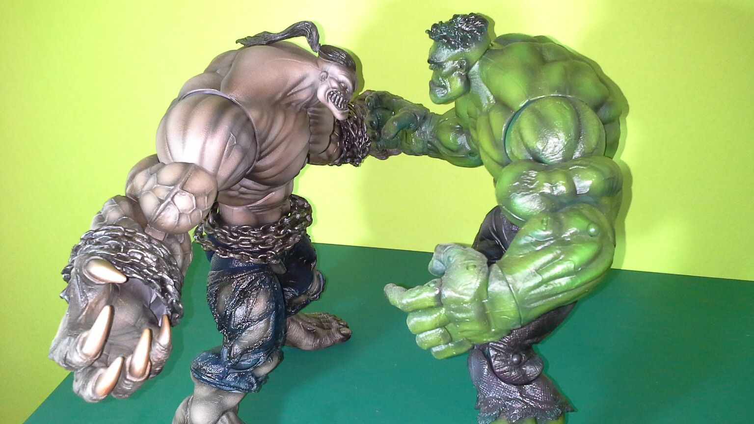 JUST Custom Toy: Custom repainted version of Pitt vs Hulk