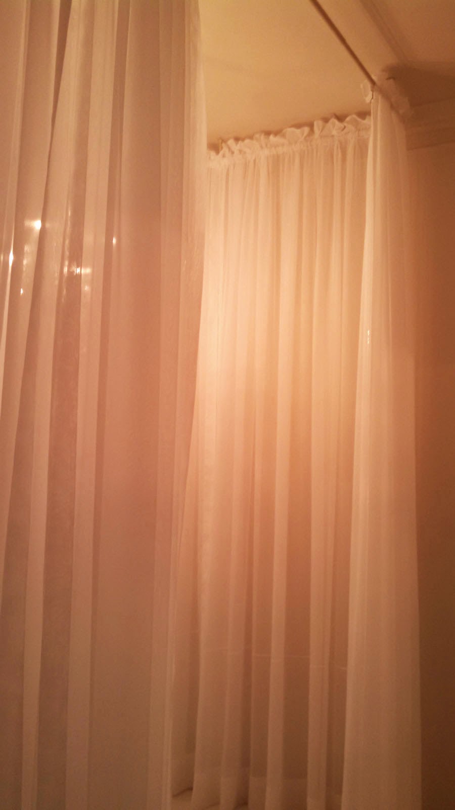 Dawn Sewing and Crafts: Sheer window and bed curtains