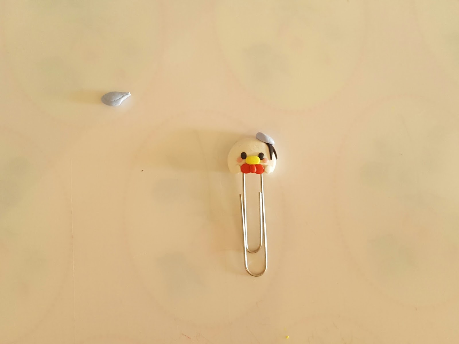 Dodo Charms: Donald duck paper clip charm with polymer clay