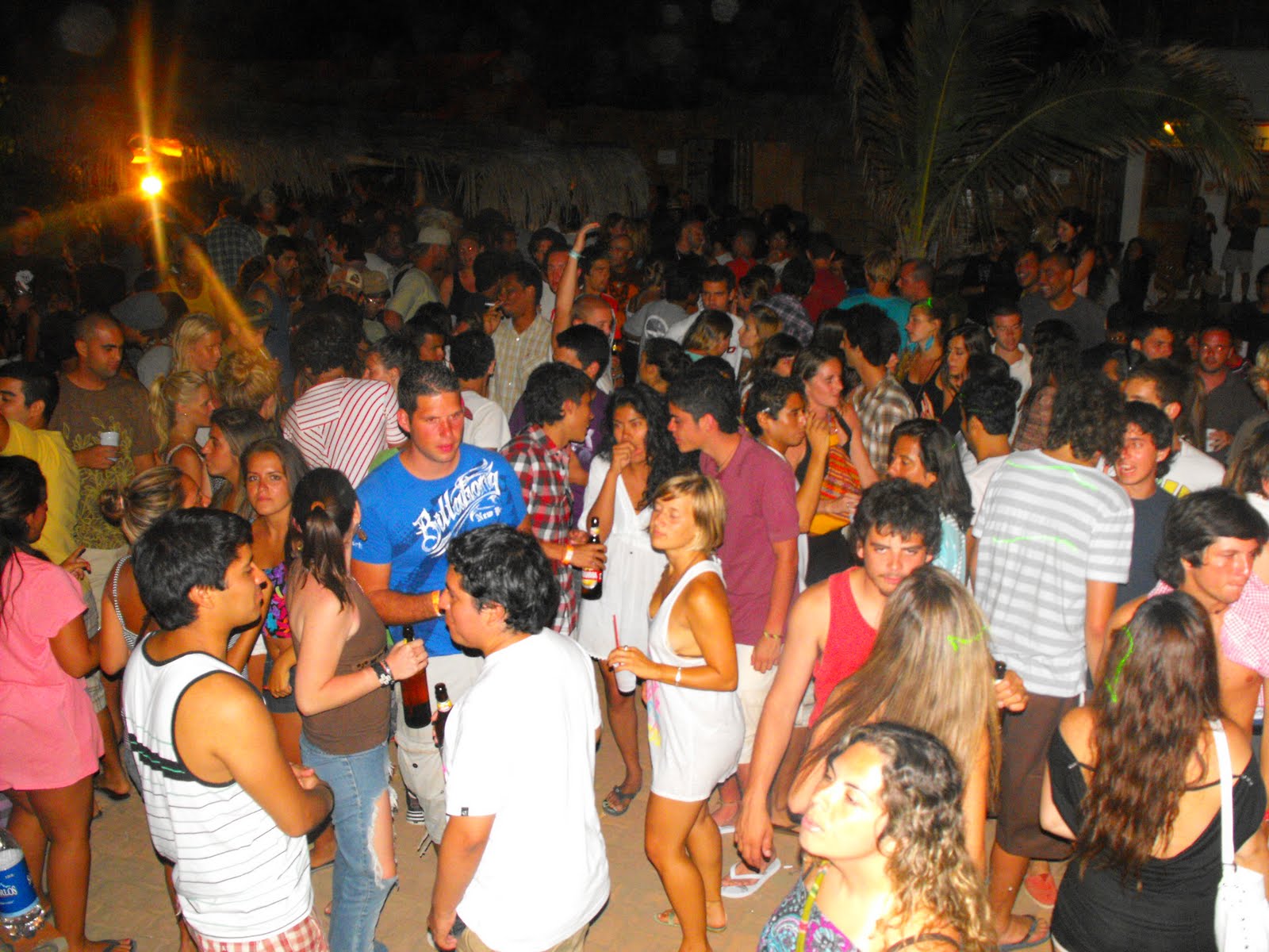 The Point Hostels Blog: Full Moon Party Mancora 2013