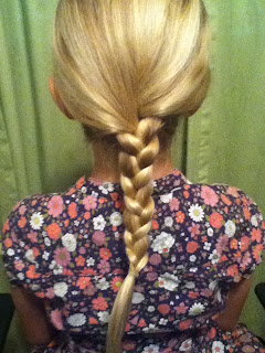 Oh So Pretty Hairstyles: Braid Me Pretty- The Basic 3 Strand Braid