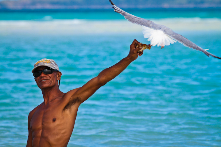 Pohjalla: Korallimeri ja Suuri Valliriutta