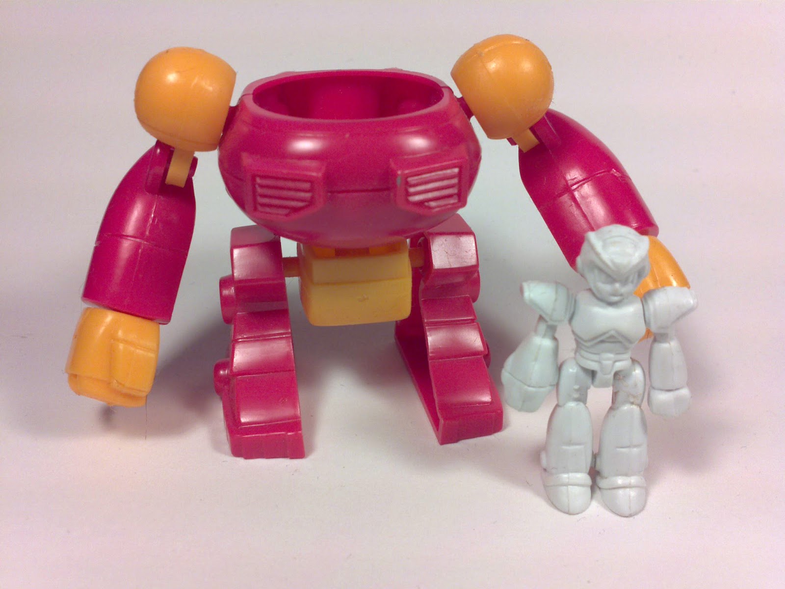 CONFESSIONS OF A PLASTIC JUNKIE: Bandai, Megaman X- Ride Armor