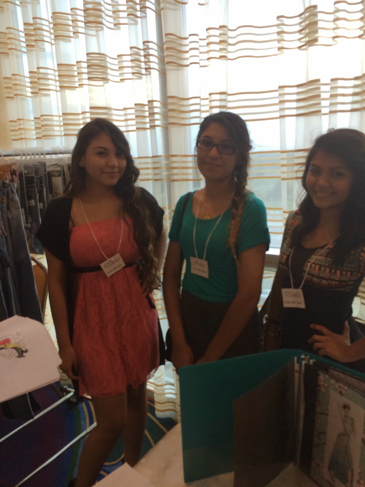 Fashion Mixer-Behind the scences of the 2015 Sewing Contest/Fashion ...