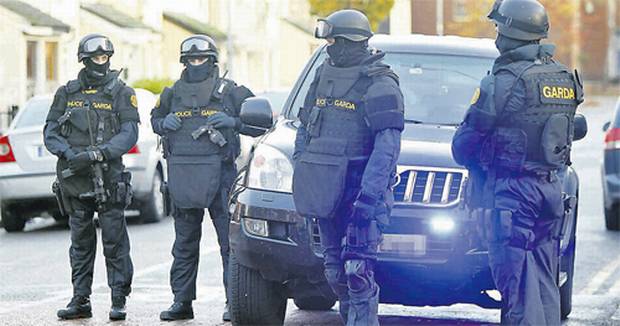 Gsg9 1/87 Unité spéciale: ERU Garda - Emergency Response Unit