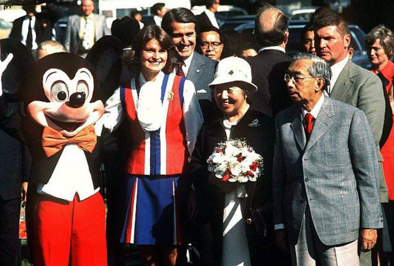 Disney Avenue: Rare Footage of Japan's Emperor Hirohito Visiting ...