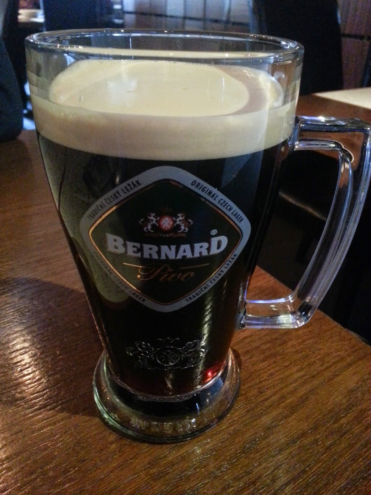 Два пива от небольшой чешской пивоварни: Bernard Svetly Lezak и Bernard ...