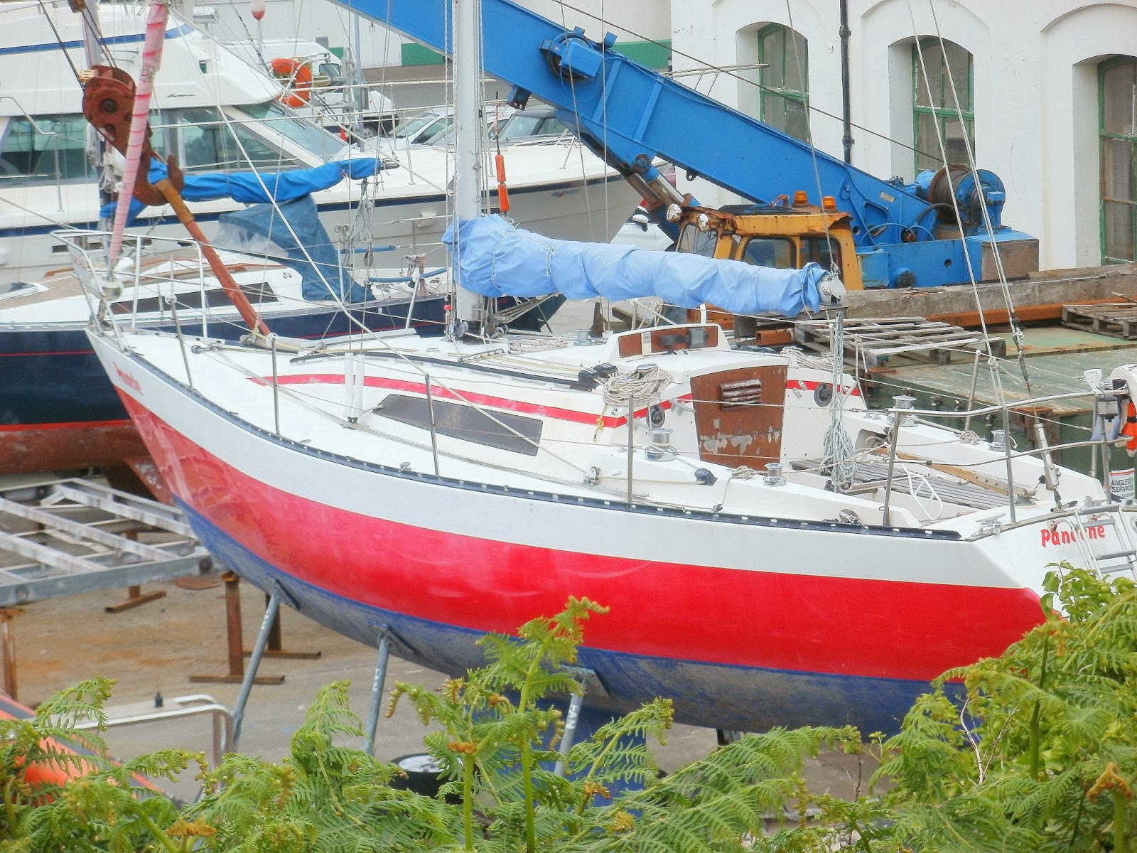 Shockwave40: PANACHE - Contention 33 production yacht - Holyhead Marina ...