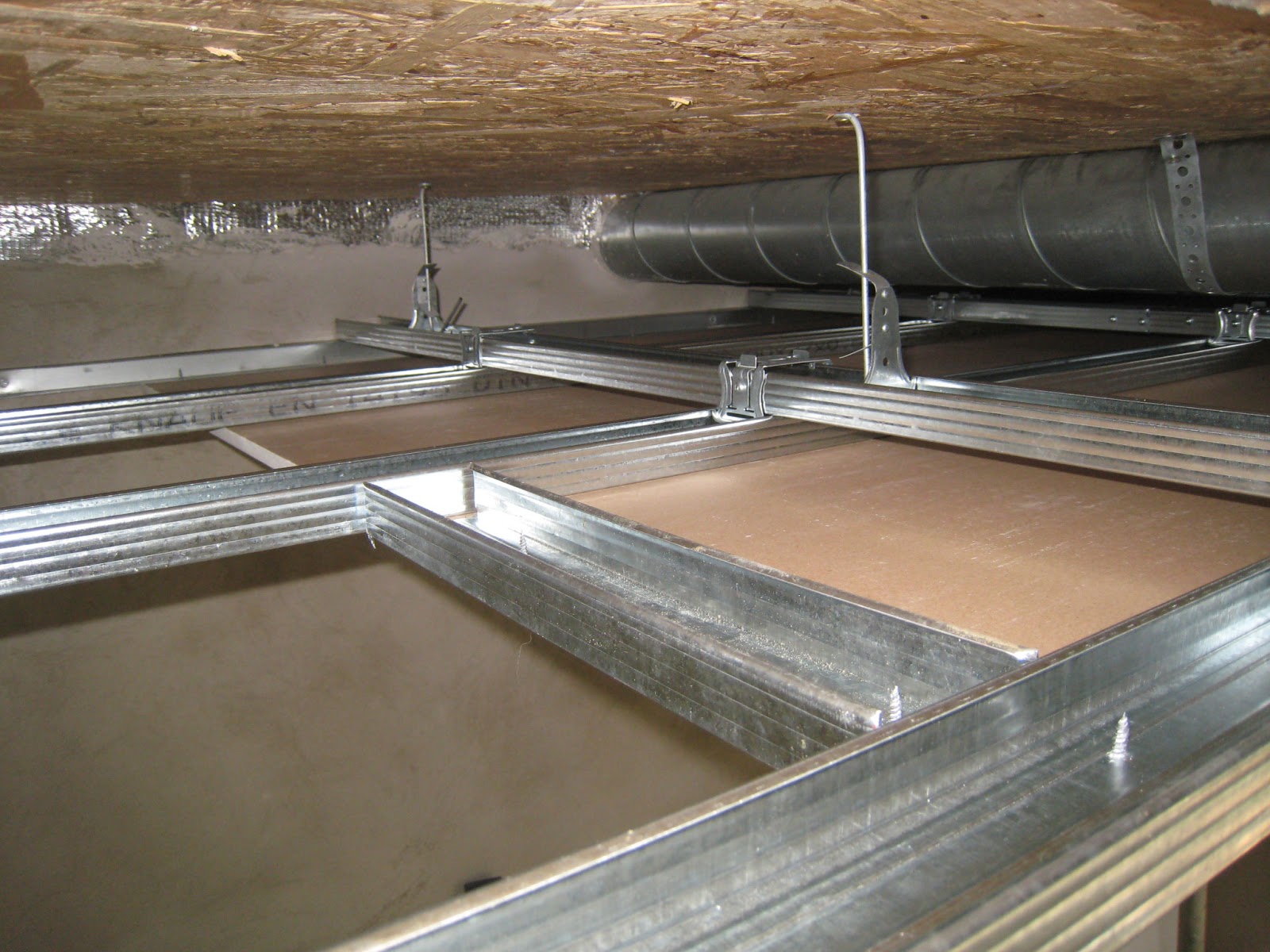 Raituzo namo statybos: Gipso lubos