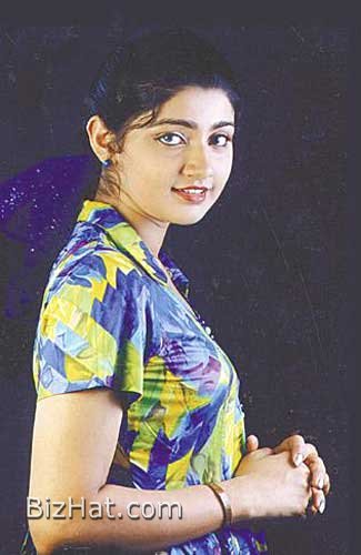 SouthIndian Actress Gallery: Divya Unni Old Photoshoot