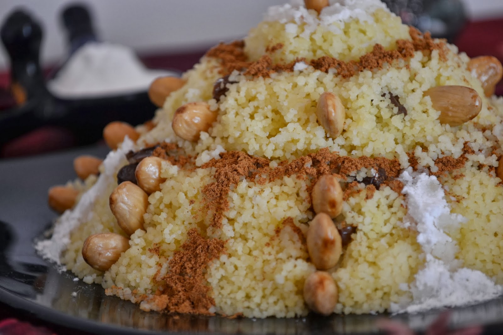 Delicias de Marruecos. Cocina bereber: Cuscús Seffa con pasas